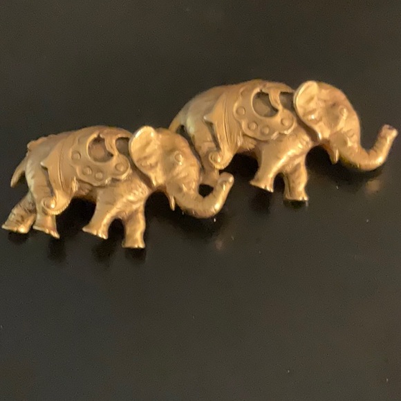 Jewelry | Vintage Two Walking Elephants Brooch Gold Tone | Poshmark